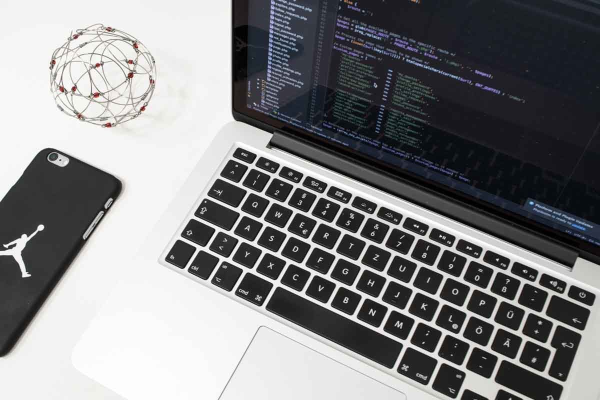 Mengenal Fungsi dan Perintah Dasar dari Bahasa Pemrograman SQL • PT ...