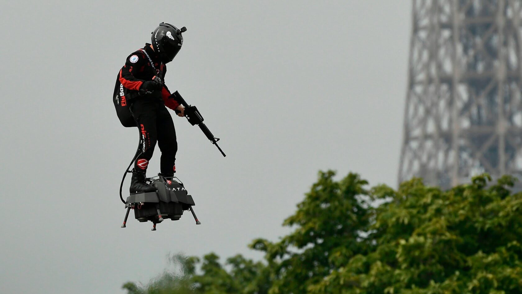 Hoverboad, Papan Terbang Masa Depan • DIENG CYBER